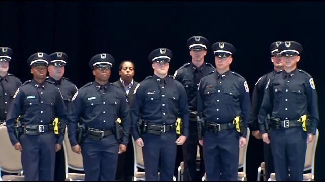 LMPD adds 19 new officers to its ranks - WDRB 41 Louisville News